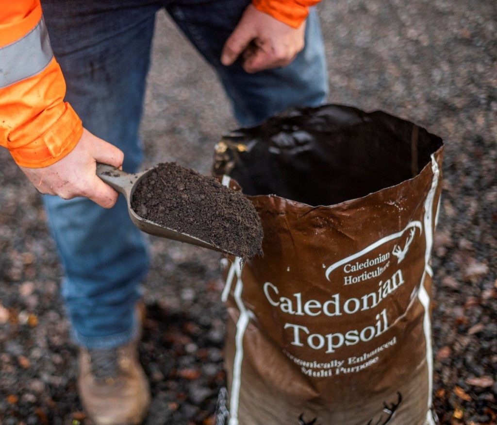 Garden Lawn Topsoil 20KG | Caledonian Horticulture